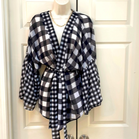LC Lauren Conrad | Tops | Laura Conrad One Size Tunic Kimono | Poshmark